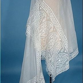 A pretty wrap to keep out the chill: Regency shawls. | road trips with ...